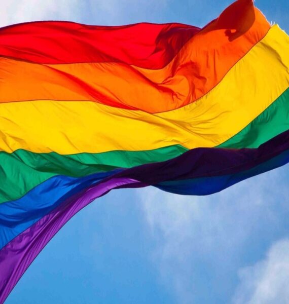 Catar libera bandeiras LGBTQIAP+ nos estádios da Copa, destaca | Dois ...